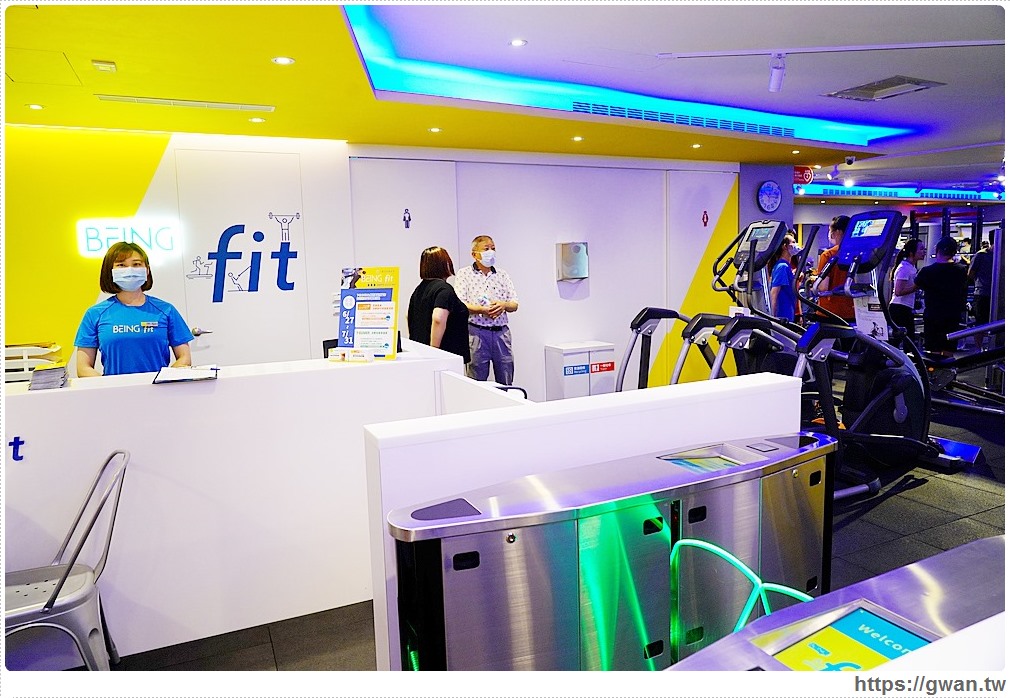 全台首間Simple-Fit台中開幕囉！結合7-11、康是美、BEING fit健身房的新形態概念店 - 吃關關